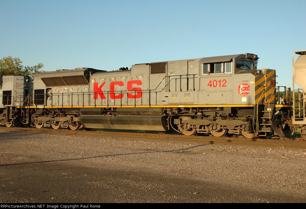 KCS 4012 on the BNSF